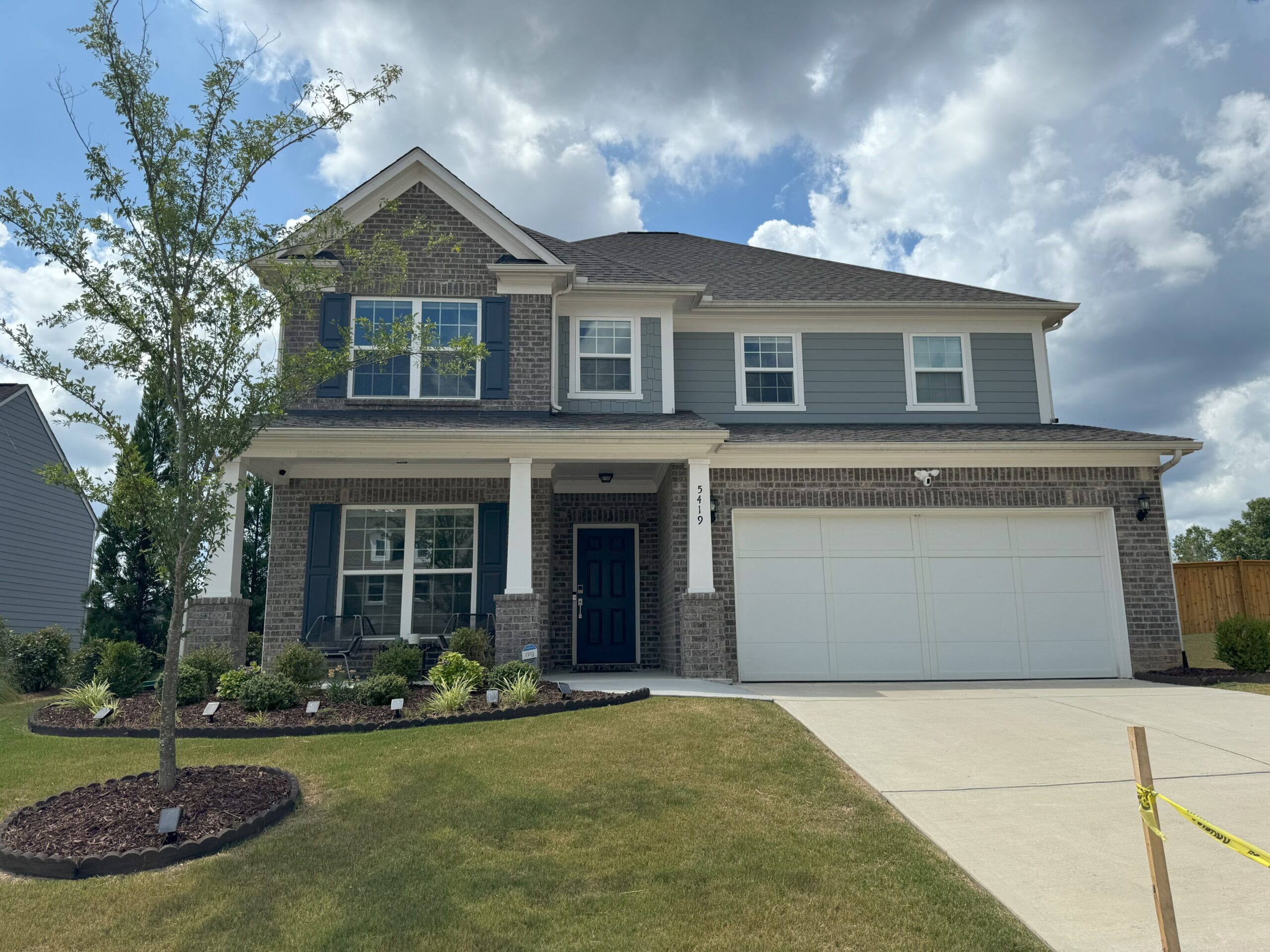 Aunburn - Pilar Hamrick